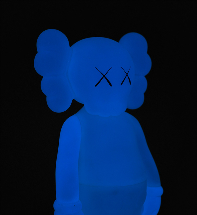 Kaws - Companion Five years later (Blue glow in the dark)